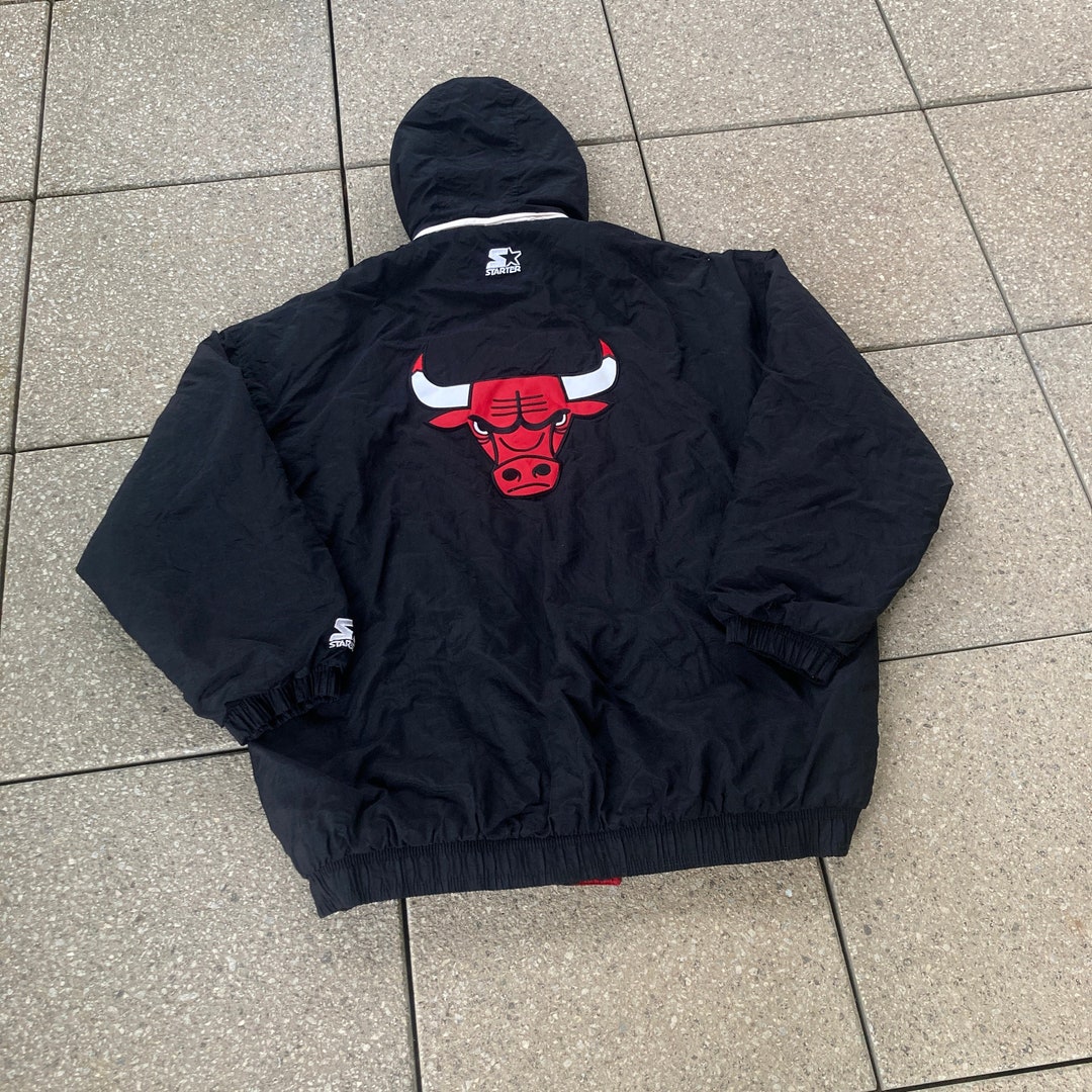 Vintage Chicago BULLS Jacket by STARTER / Big Logo / NBA Michael Jordan ...