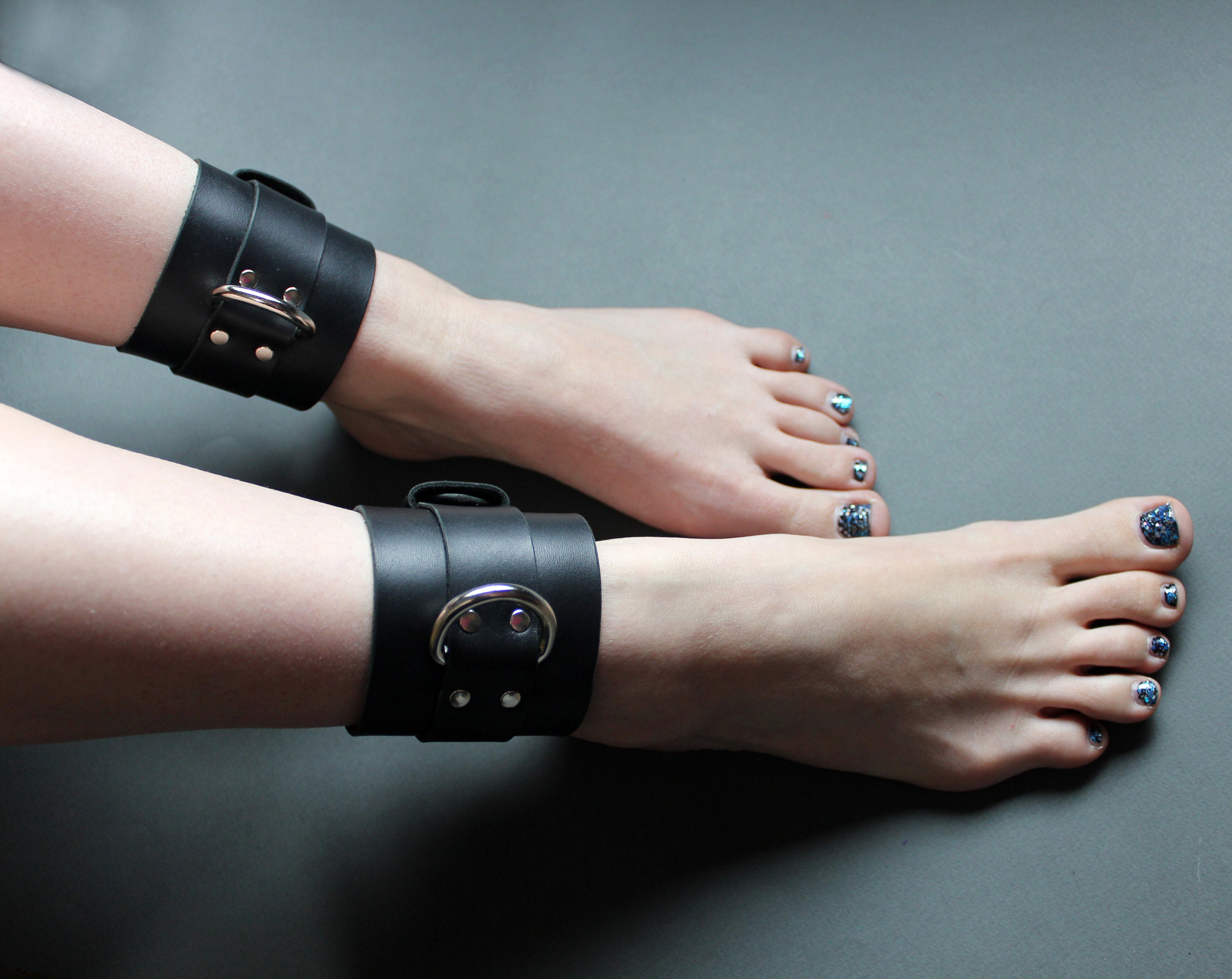 Leather Leg Cuffs / BDSM Bondage Premium Restraints / Bondage - Etsy