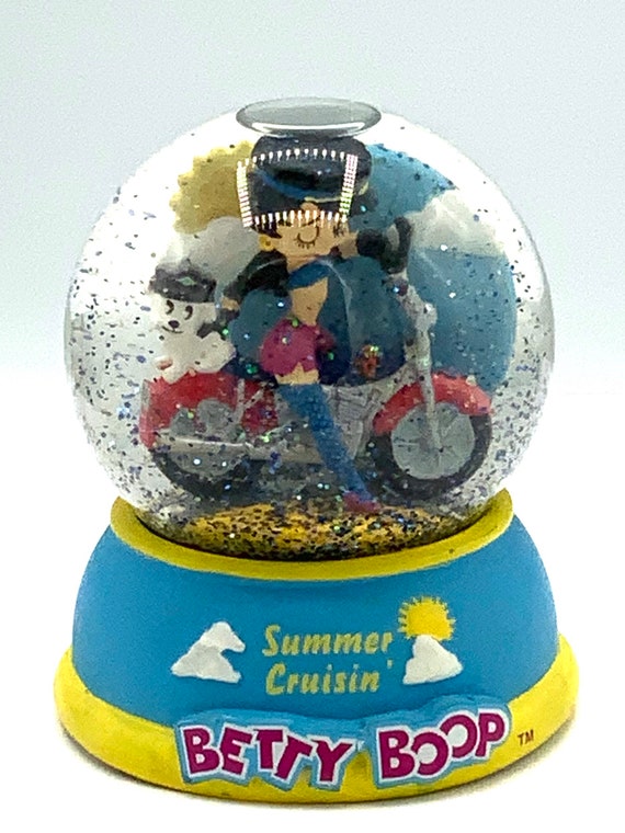 Gorgeous Collectible and Rare Betty Boop Snow Globe Snowball - Etsy