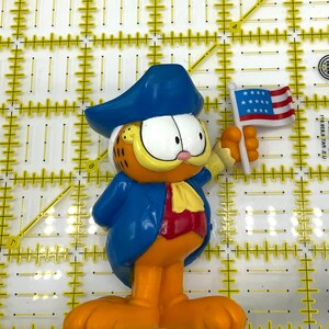 Gorgeous Collectible and Vintage Garfield as Washington, the First ...