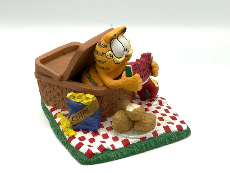 Gorgeous Collectible and Vintage Garfield the Gourmet Figurine by ...