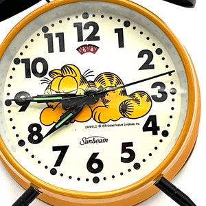 Gorgeous Collectible and Vintage Garfield Sunbeam Double Bell, Clock ...