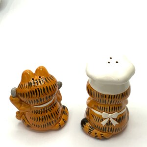 Gorgeous Collectible and Vintage Chefs Garfield Salt or Pepper, Shaker ...