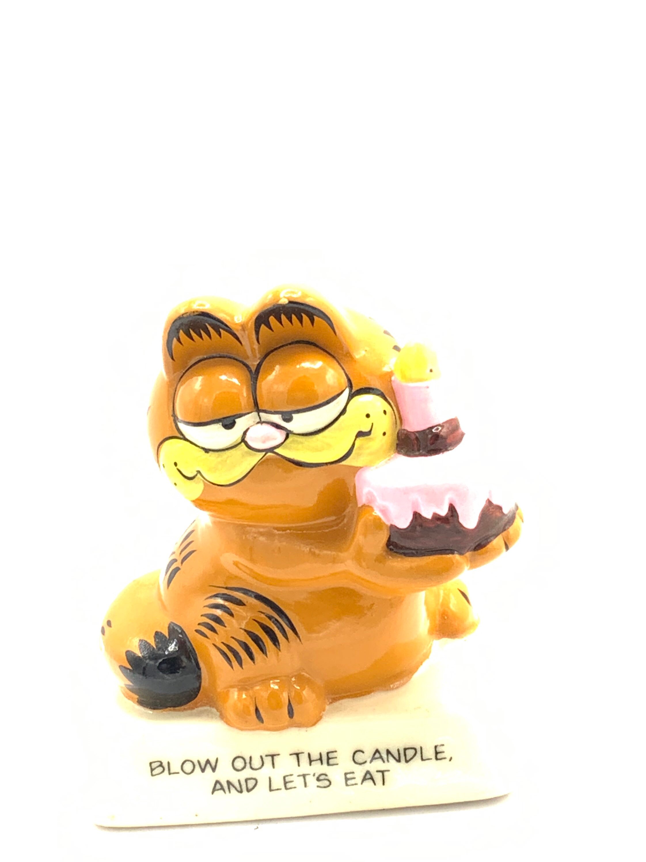 Gorgeous Collectible and Vintage Ceramic Garfield Figurine, Blow Out ...