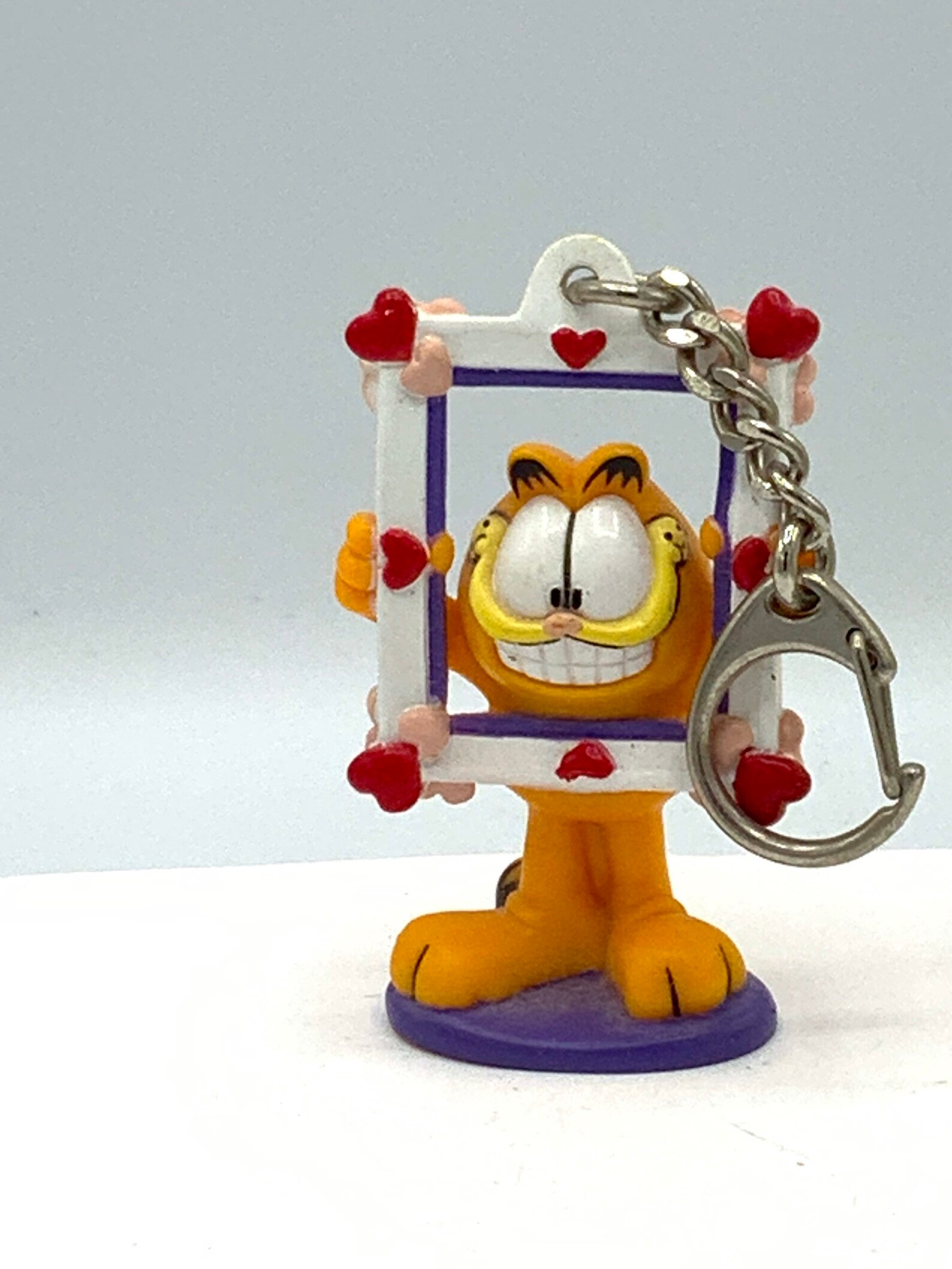 Gorgeous Collectible and Vintage Garfield Keychain With Pictures Frame ...