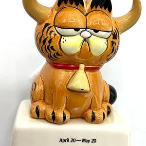 Gorgeous Collectible and Vintage Porcelain Garfield by Enesco, Taurus ...