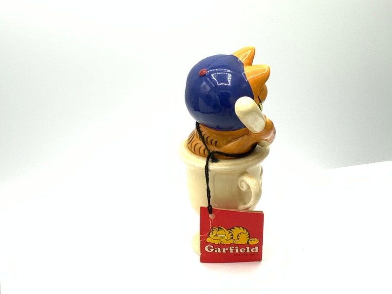 Gorgeous Collectible and Vintage Ceramic Garfield Number 1 Superstar ...