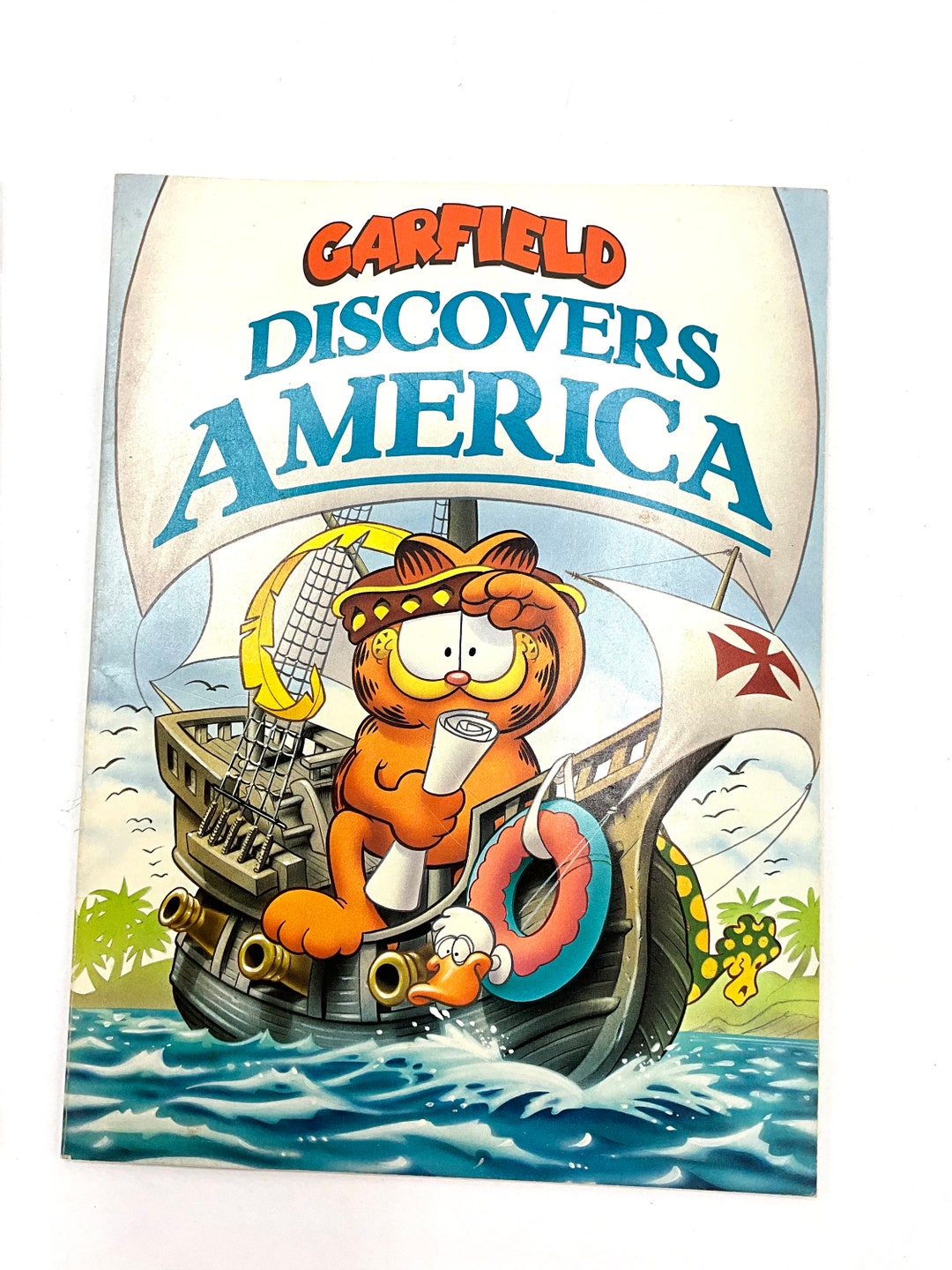 Gorgeous Collectible and Vintage Garfield Discovers America Paperback ...