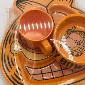 Vintage Garfield Four Pieces Melamine Dinner Set. New - Etsy
