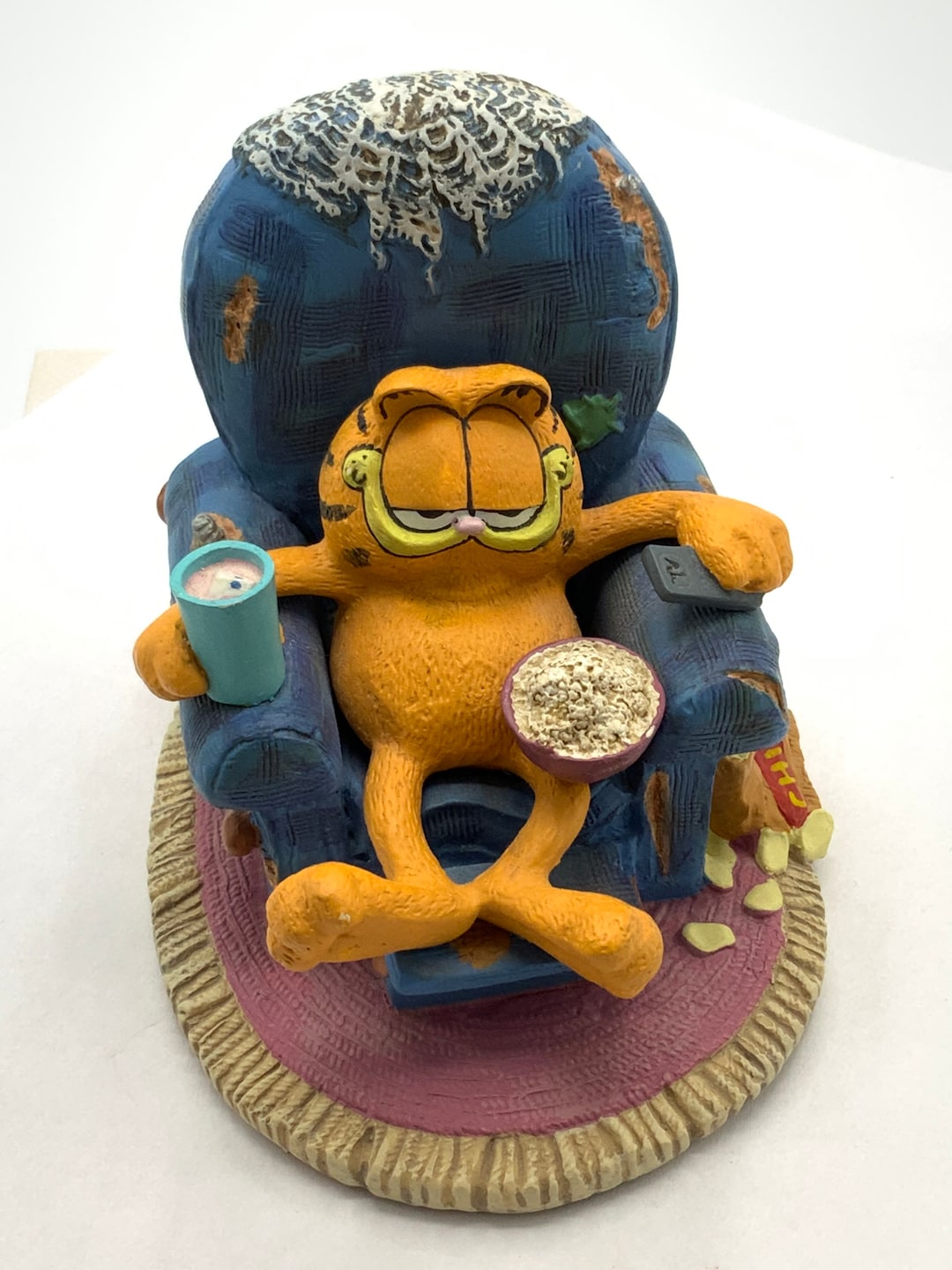 Gorgeous Collectible and Vintage Garfield is Sitting on the Sofa ...