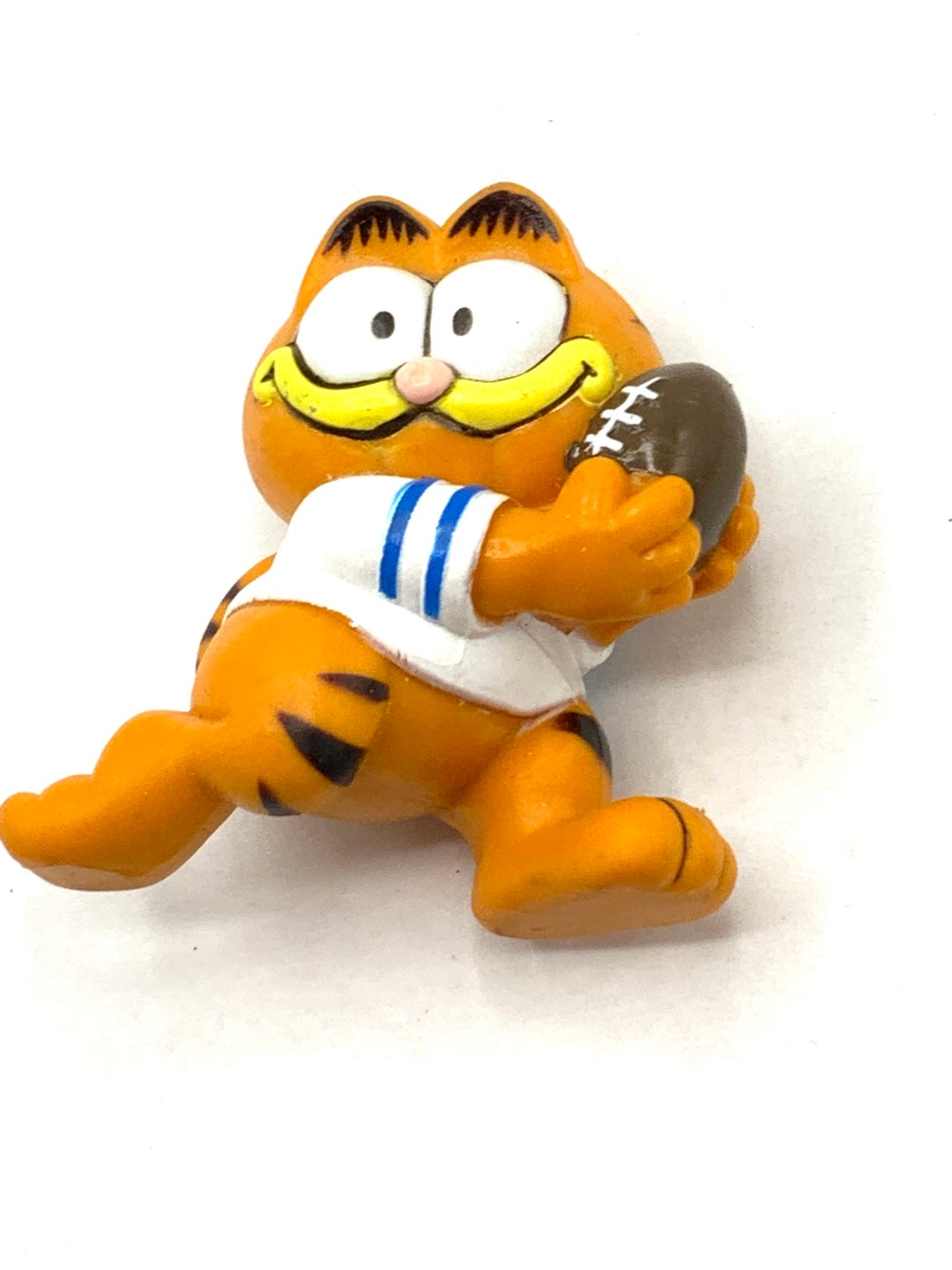 Gorgeous Collectible and Vintage Garfield With American Football Ball ...