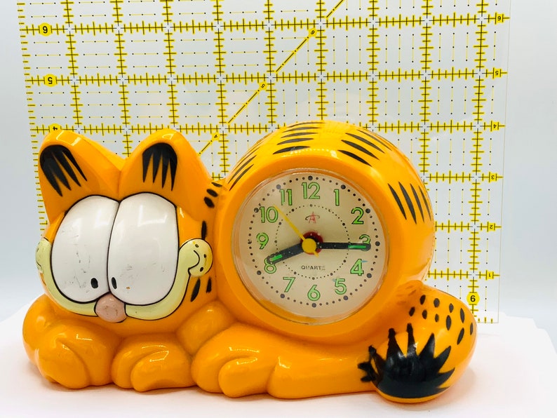 Gorgeous Collectible and Vintage Garfield Clock Alarm Desk - Etsy