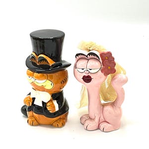 Gorgeous Vintage Enesco Figurines of Garfield as Groom and Arlene as ...