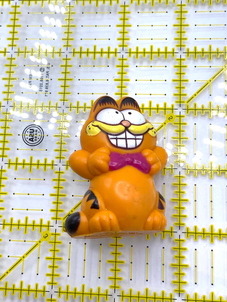 Vintage Garfield With Pink Bow Cat Orange Figurine. - Etsy