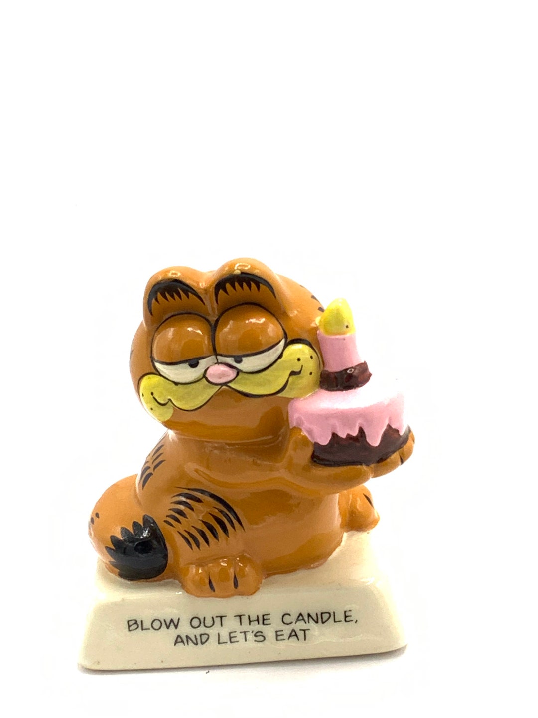 Gorgeous Collectible and Vintage Ceramic Garfield Figurine, Blow Out ...