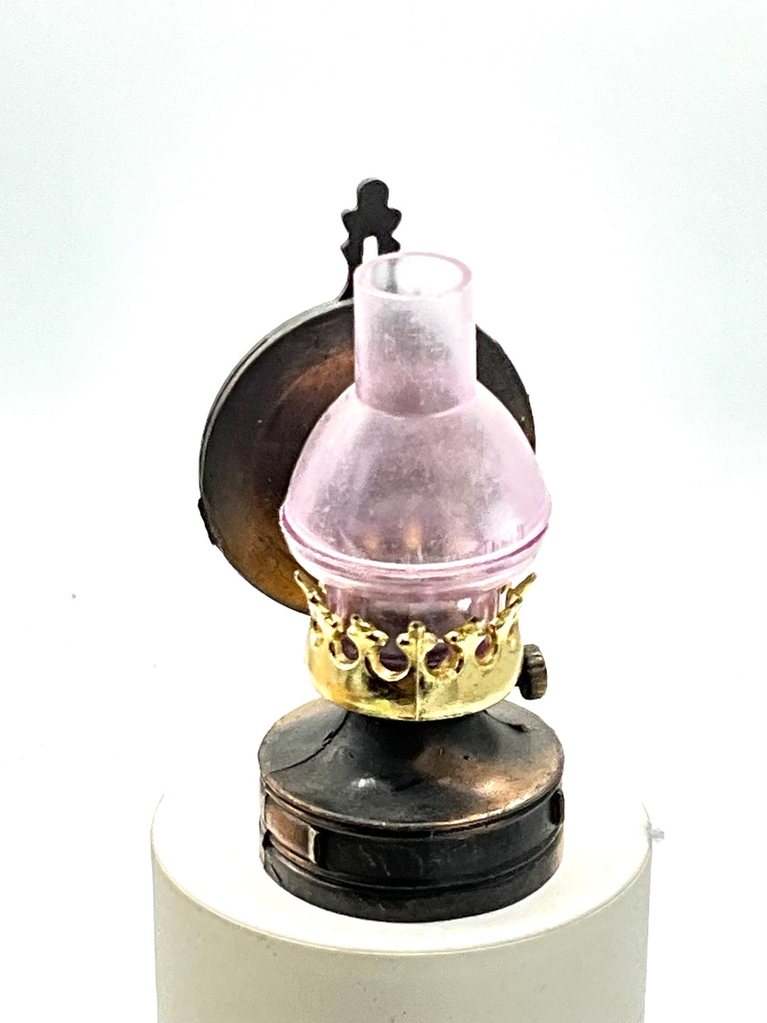 Gorgeous Collectible and Vintage Oil Lamp, Die Cast, Pencil Sharpener ...