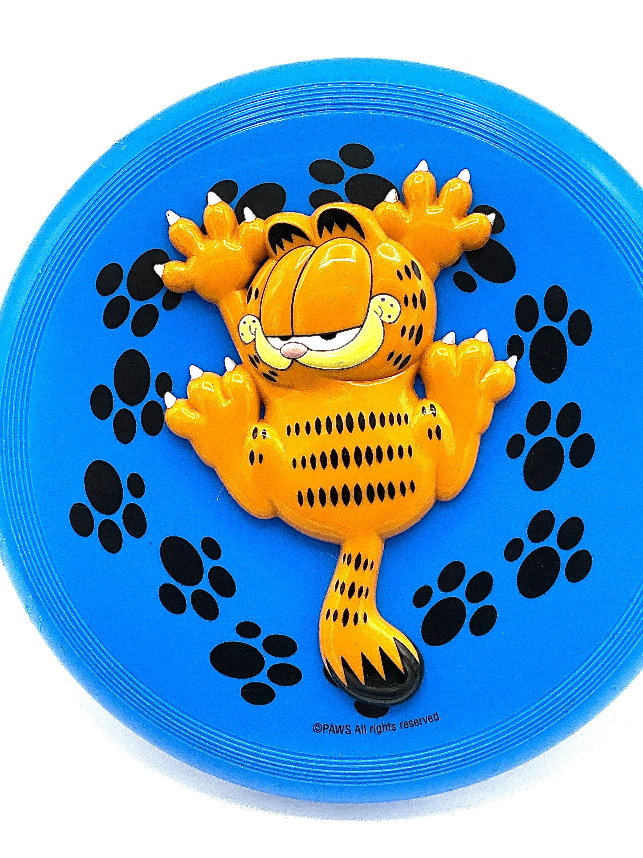 Gorgeous Collectible and Vintage Garfield 3D Frisbee Flying Dish, Paws ...