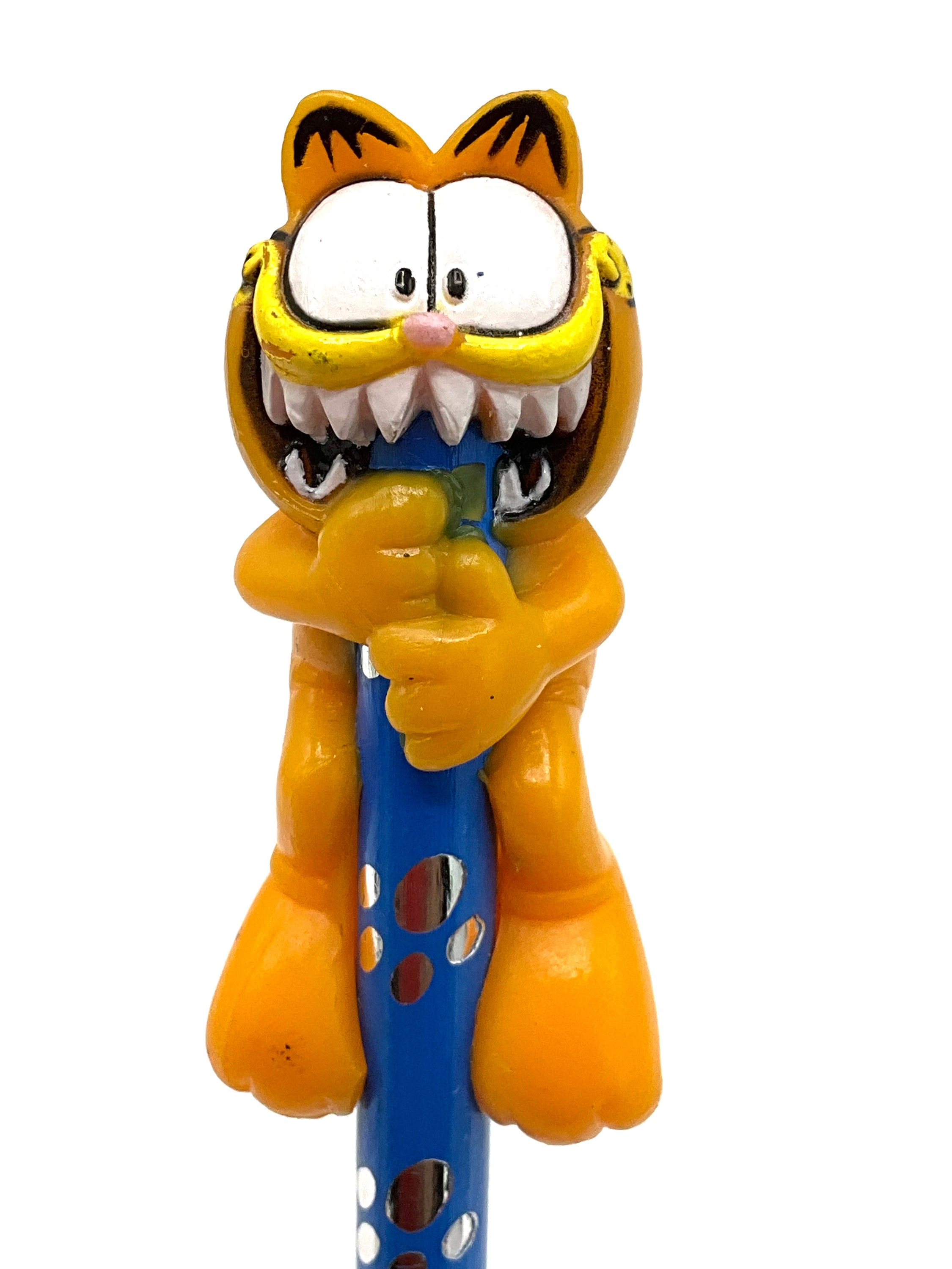 Gorgeous Collectible and Vintage Garfield Topper With Pencil, Climbing ...