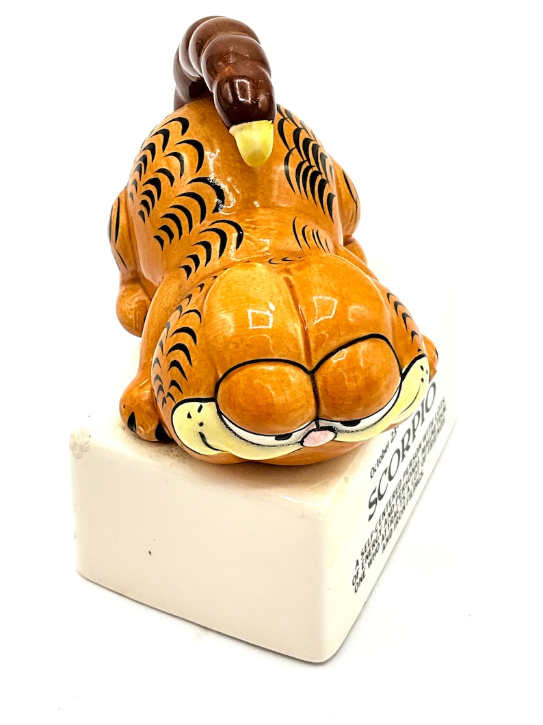 Gorgeous Collectible and Vintage Porcelain Garfield by Enesco, Scorpion ...