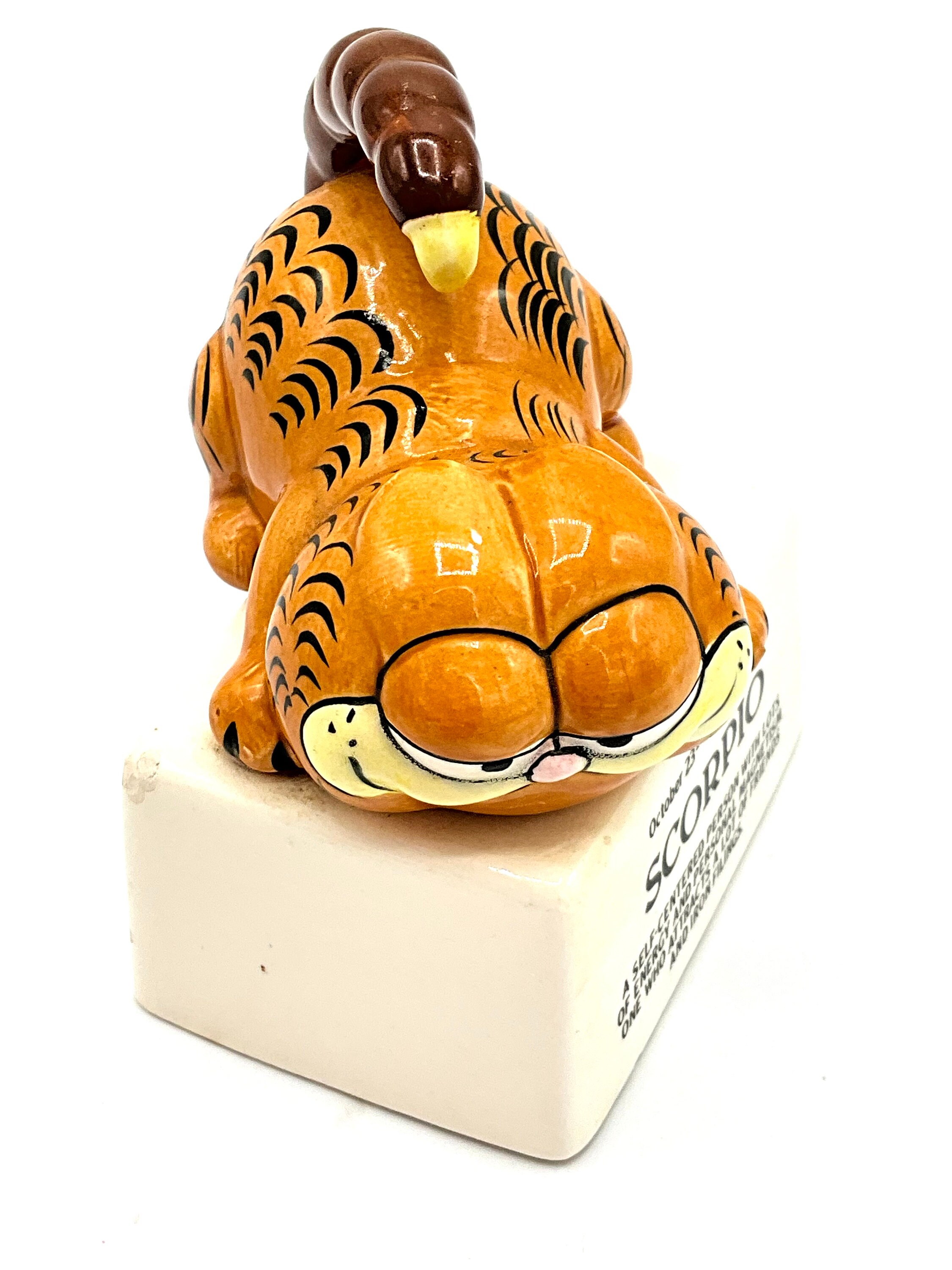 Gorgeous Collectible and Vintage Porcelain Garfield by Enesco, Scorpion ...