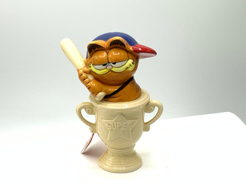Gorgeous Collectible and Vintage Ceramic Garfield Number 1 Superstar ...