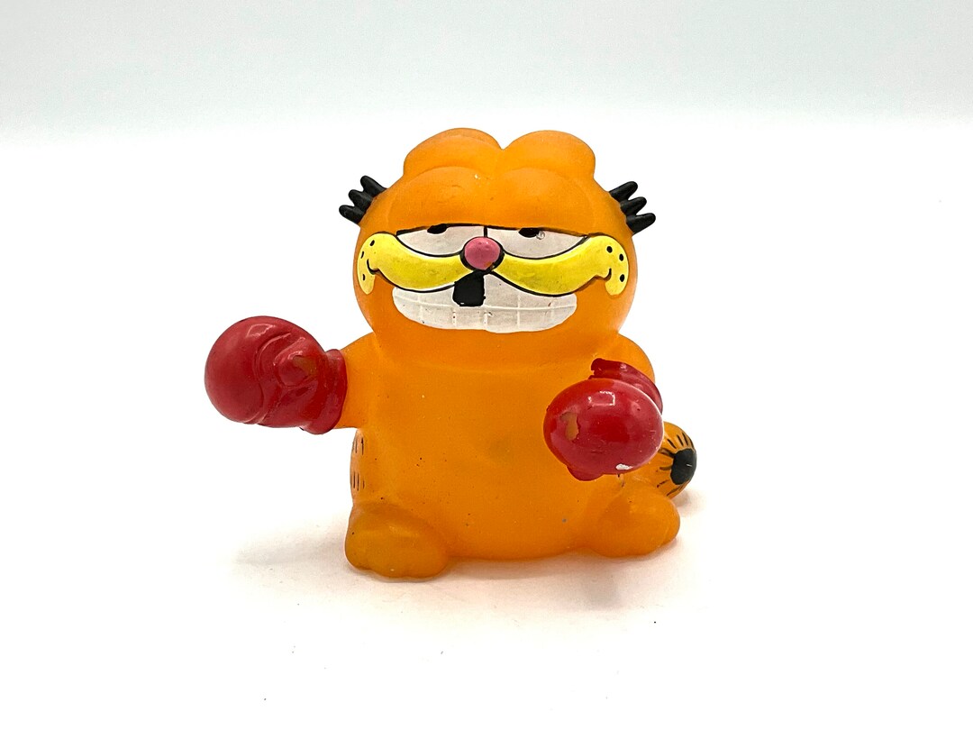 Gorgeous Collectible, Rare and Vintage Garfield as Boxer and Tooth is ...