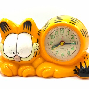 Gorgeous Collectible and Vintage Garfield Clock, Alarm Desk, Cat ...