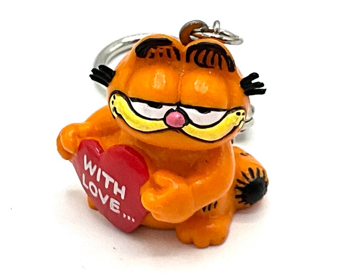 Gorgeous Collectible and Vintage Garfield Keychain With Love, Heart,cat ...