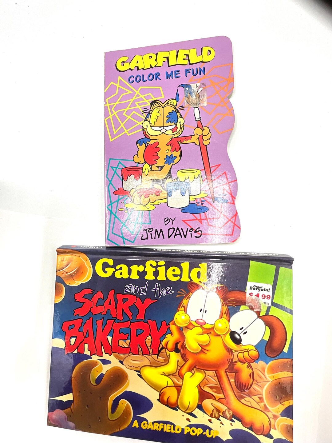 Gorgeous Collectible and Vintage Comic Books of Garfield, Scary Bakery ...