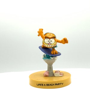 Gorgeous Collectible and Vintage Garfield Surfing, Figurine, Cat ...
