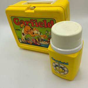 Gorgeous Collectible and Vintage Garfield Lunch Box With Thermos ...