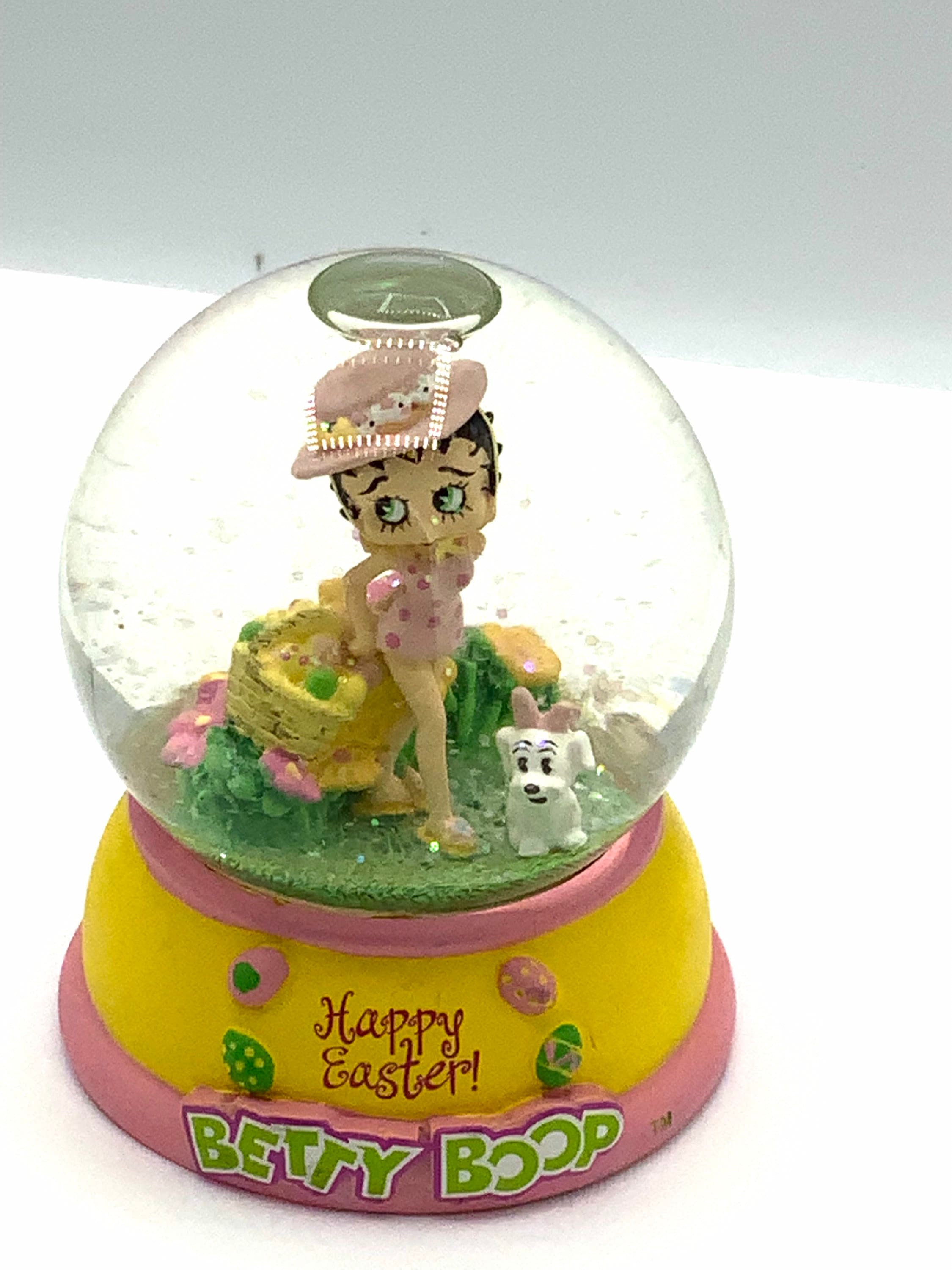Gorgeous Collectible and Rare Betty Boop Snow Globe, Snowball, Happy ...