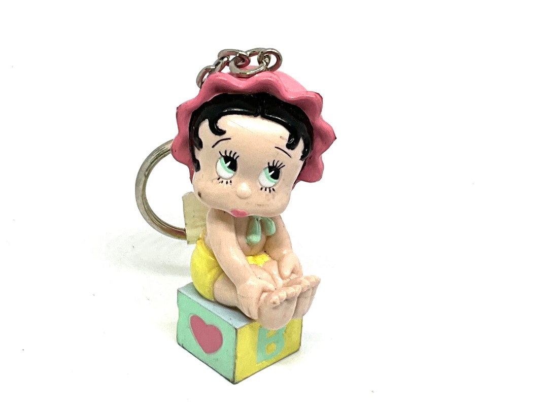 Gorgeous Collectible and Vintage Keychain Betty Bett Baby , Key Ring ...