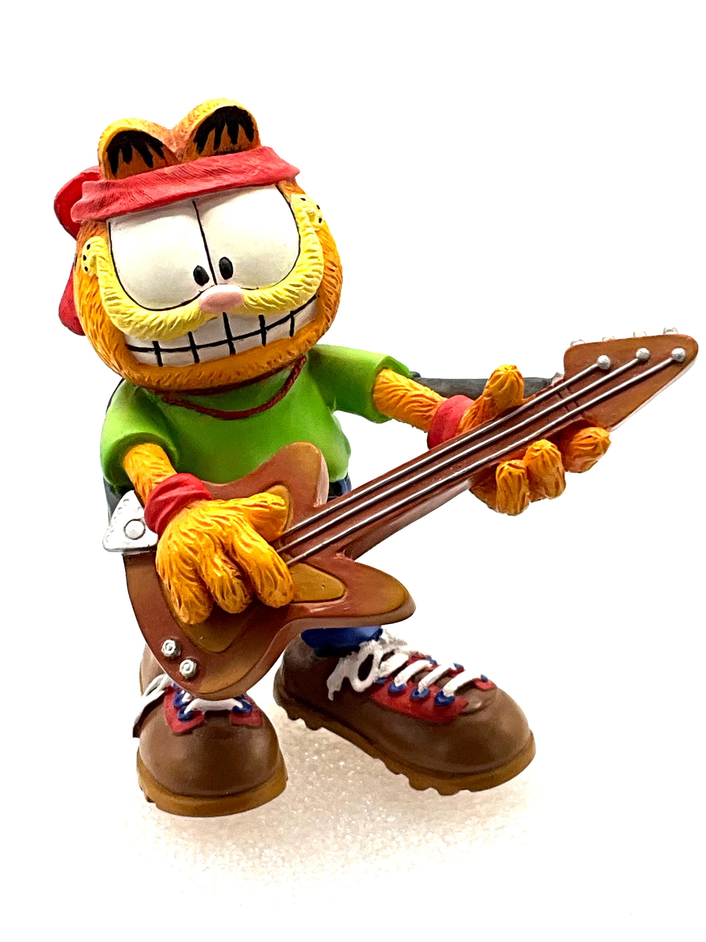 Gorgeous Collectible and Vintage Garfield Playing Guitar, Hippie, Cat ...