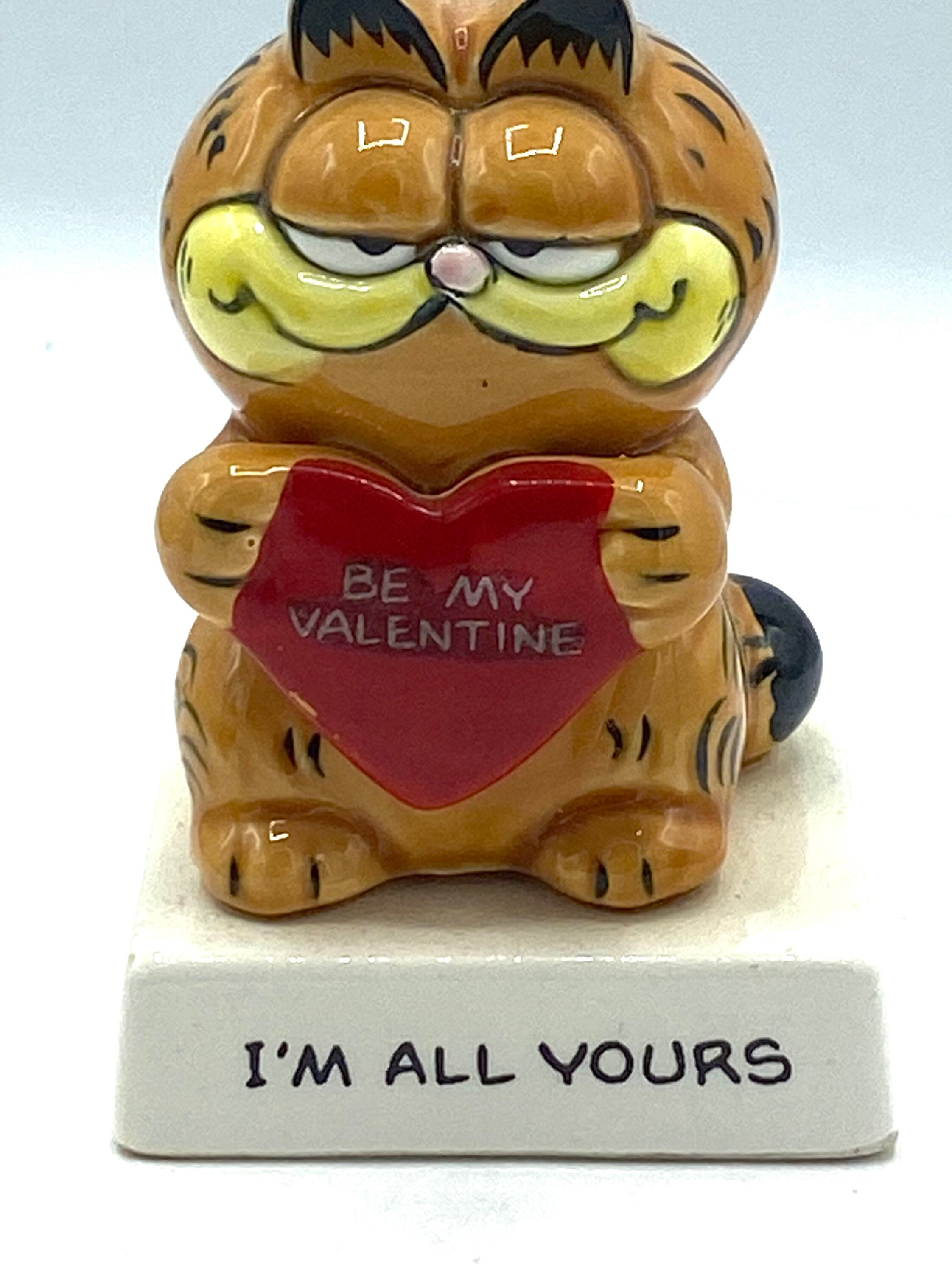 Gorgeous Collectible and Vintage Garfield With a Red Heart Be - Etsy