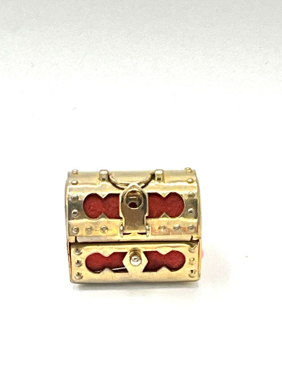 Vintage miniature treasure chest - Gem