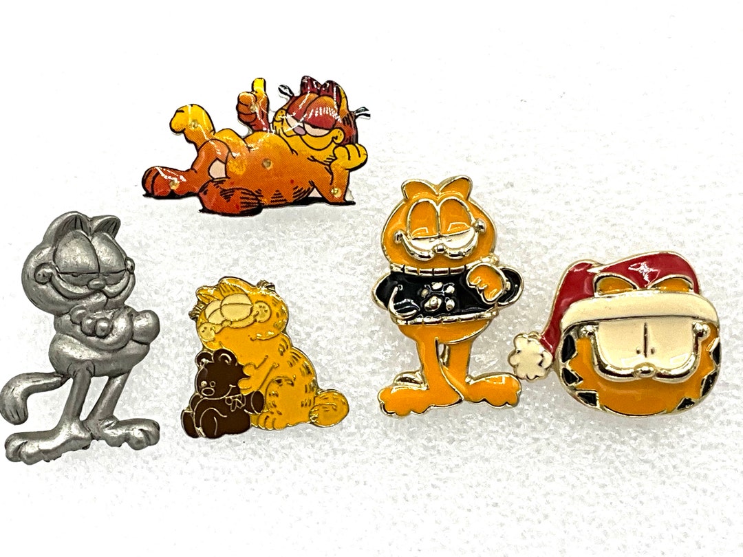 Gorgeous Collectible and Vintage Garfield Pin/ Brooch, Enamel, Pooky ...