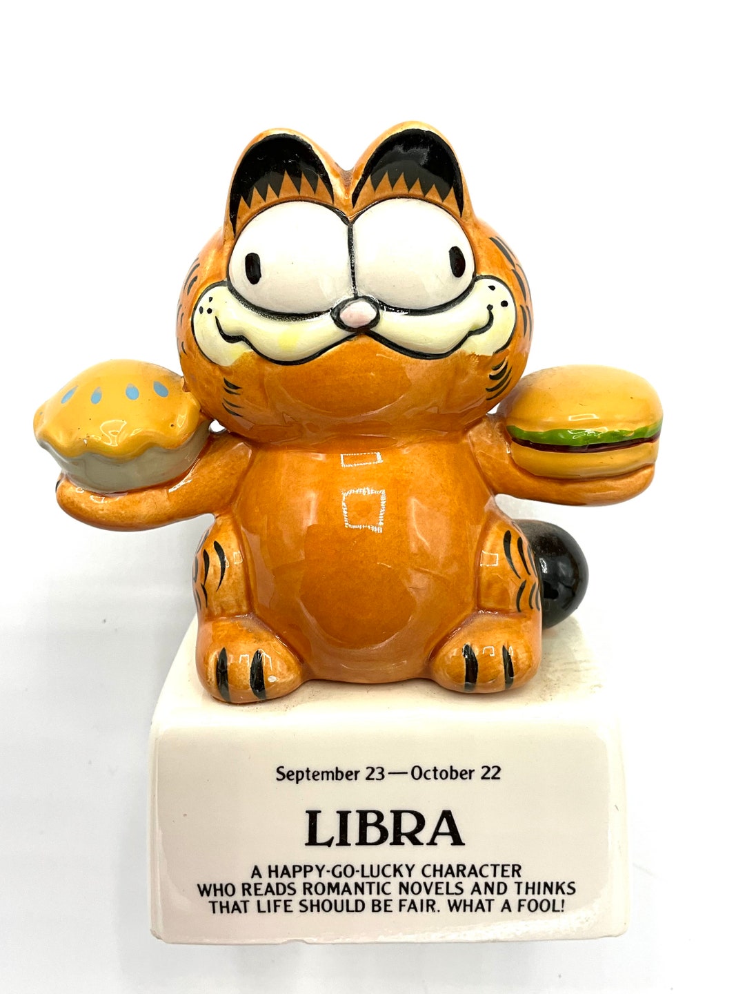 Gorgeous Collectible and Vintage Porcelain Garfield as Libra by Enesco ...
