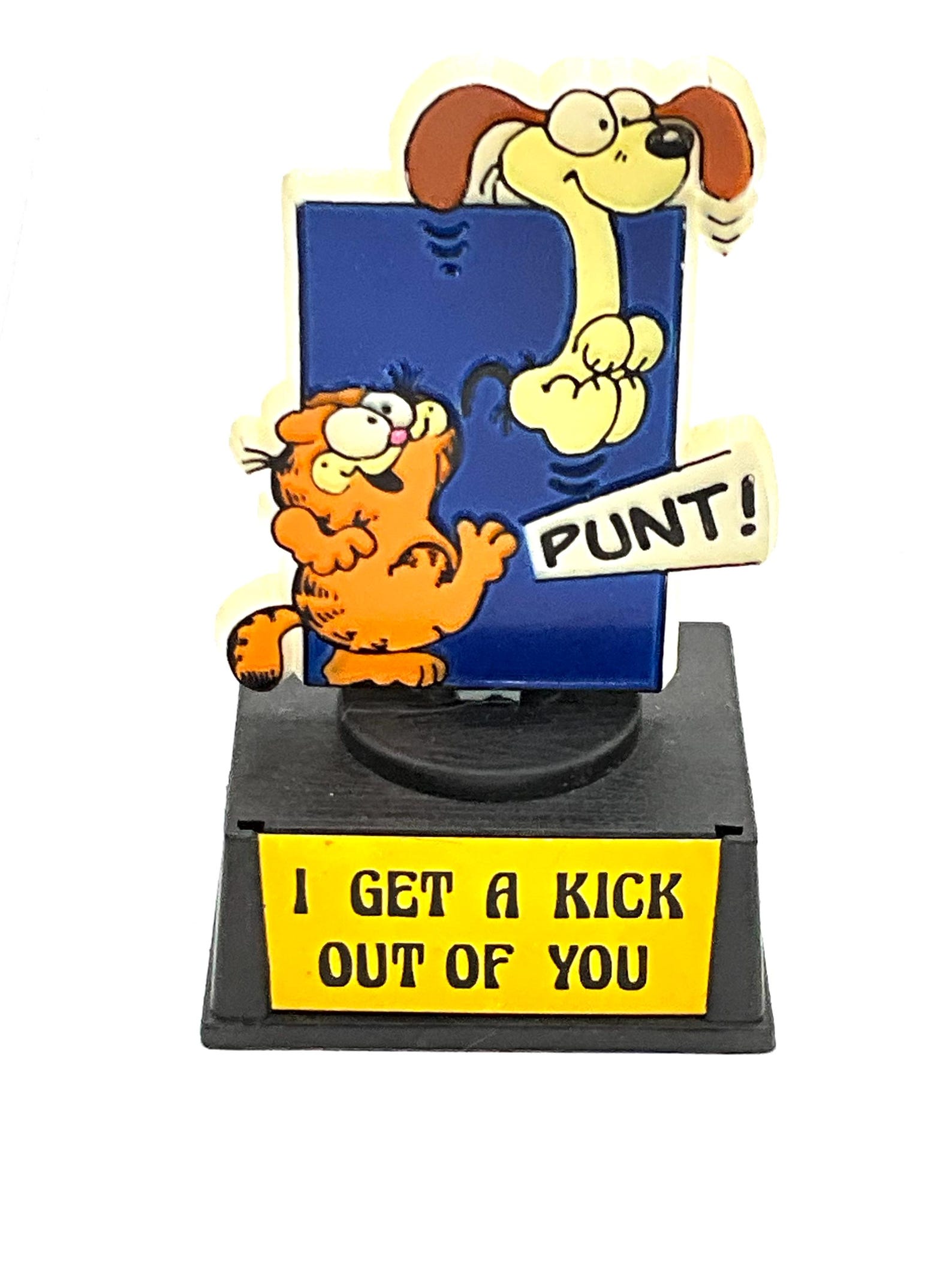 Gorgeous Vintage and Collectible Plastic Statue Garfield Cat and Odie ...