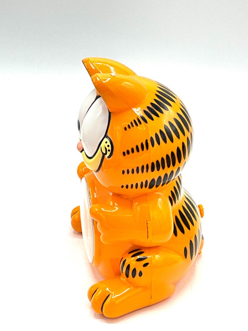Gorgeous Collectible and Vintage Garfield Clock, Alarm Desk, Cat ...