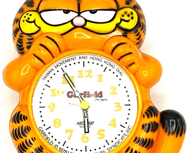 Gorgeous Collectible and Vintage Garfield Clock, Alarm Desk, Cat ...