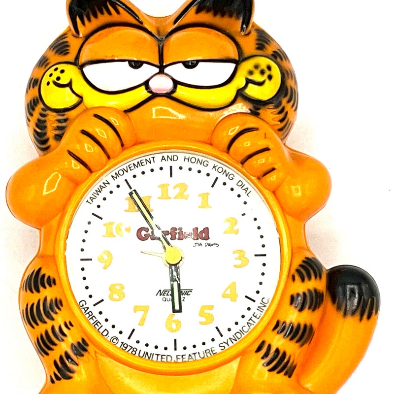 Garfield Clock - Etsy