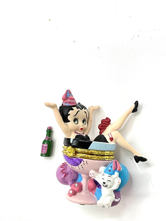 Gorgeous Collectible And Vintage Betty Boop Jewelry… Gem