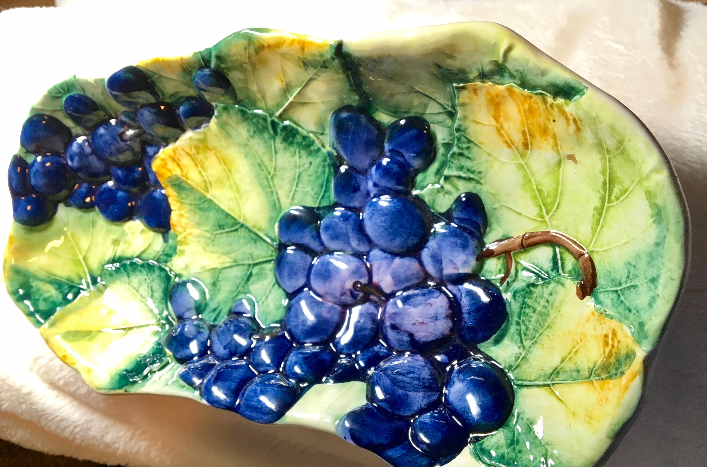 Italian Plate With Grapes and Leaves Marked Italy 7830 - Etsy