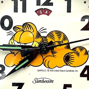 Gorgeous Collectible and Vintage Garfield Sunbeam Double Bell, Clock ...