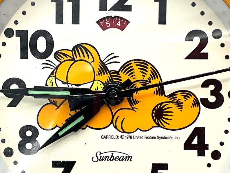 Gorgeous Collectible and Vintage Garfield Sunbeam Double Bell, Clock ...