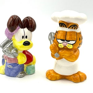 Gorgeous Collectible and Vintage Garfield as a Chef and Odie Salt and ...