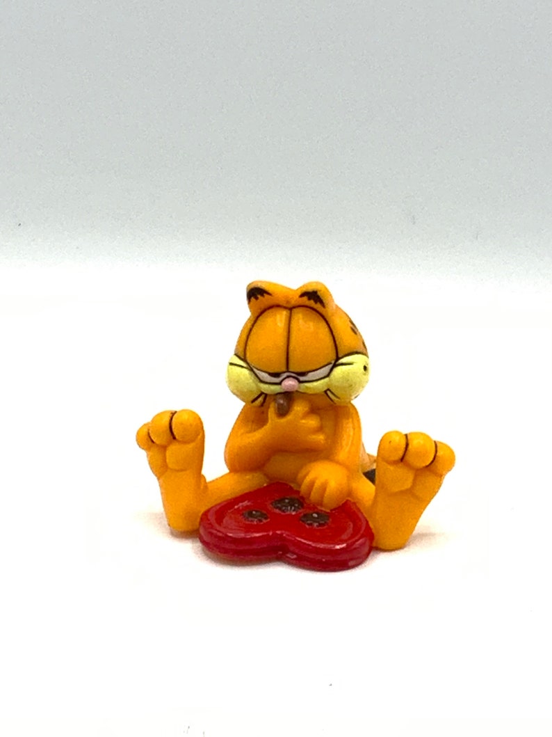 Gorgeous Collectible and Vintage Vintage Garfield is Eating - Etsy