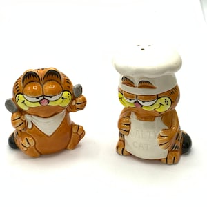 Gorgeous Collectible and Vintage Chefs Garfield Salt or Pepper, Shaker ...