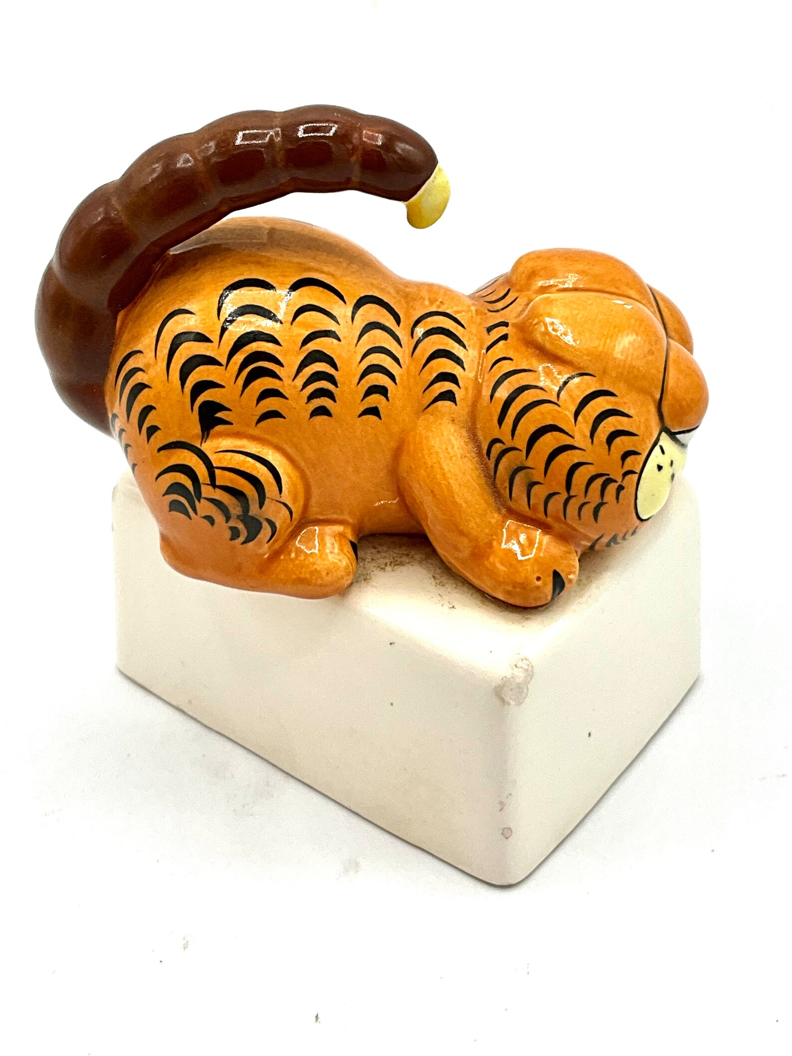 Gorgeous Collectible and Vintage Porcelain Garfield by Enesco, Scorpion ...